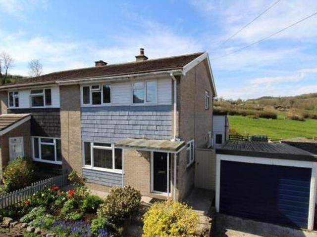 Heol Sant Gattwg, Llanspyddid, 3 Bedroom Semi detached