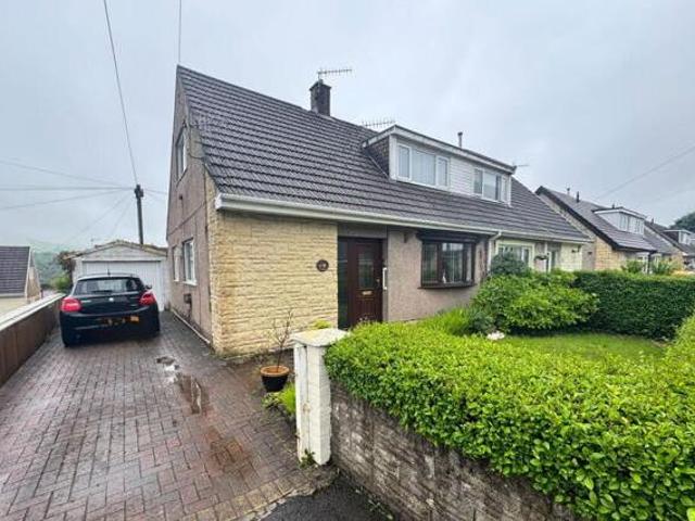 Heol Ty gwyn, Maesteg, 2 Bedroom Semi detached