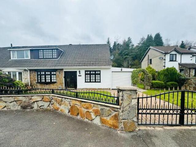 Heol Ty gwyn, Maesteg, 3 Bedroom Semi detached