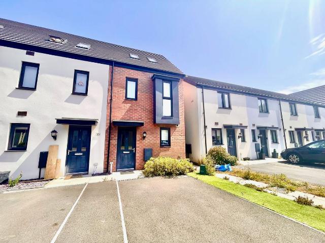 Heol Tapscott, Barry CF62, 3 bed property to rent, £1,400 pcm | PrimeLocation