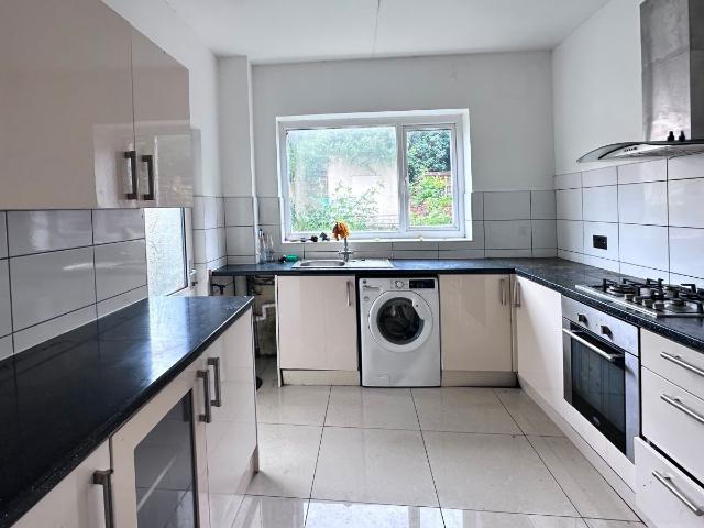Heol Y Gors, Townhill, Swansea SA1, 3 bed terraced house to rent, £950 pcm | PrimeLocation