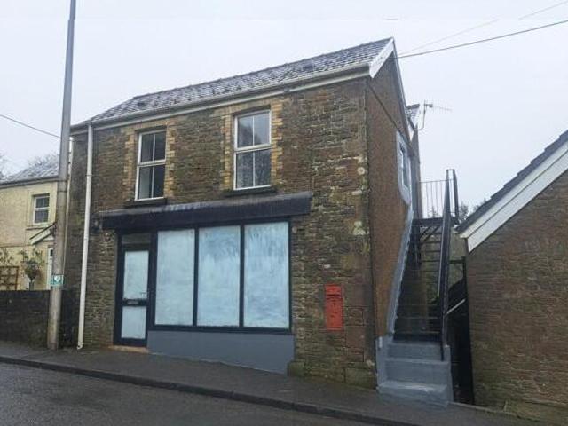 Heol Y Plas, Llannon, 2 Bedroom Semi detached