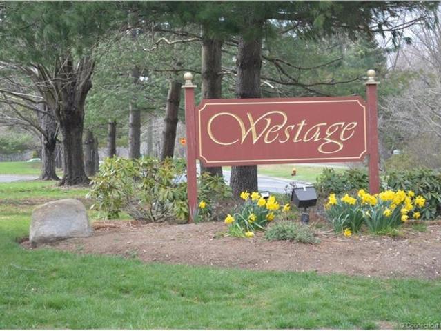 HEAT AND HOT WATER INCLUDED 1050 Sq. ft. condo
