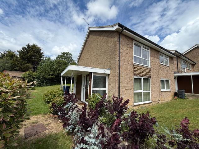 Heath View, London N2, 2 bed maisonette to rent, £2,100 pcm | PrimeLocation