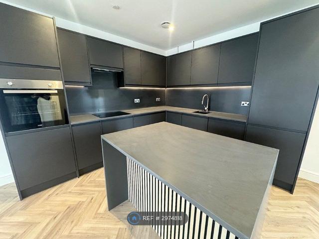 Heath, Cardiff CF14, 2 bed flat to rent, £1,500 pcm | PrimeLocation