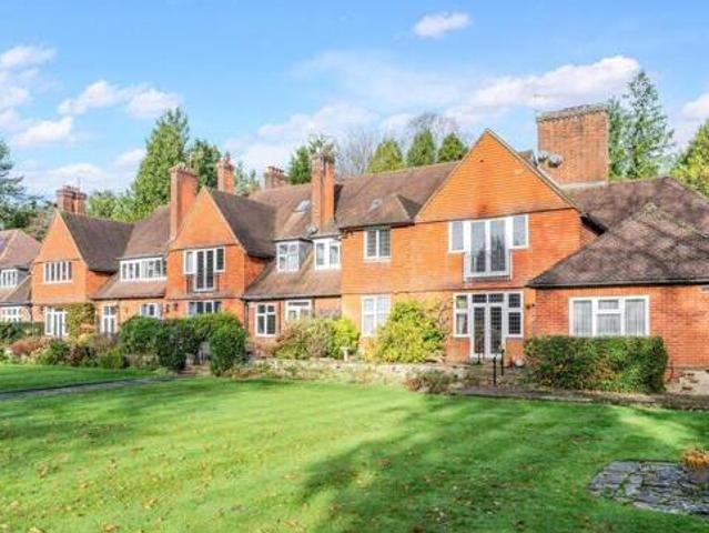 Heath Drive, Walton On The Hill, 3 Bedroom Apartment