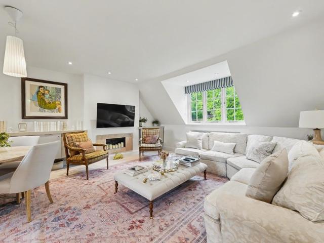 Heath Drive, Hampstead, London NW3 3 bed apartment to rent £6,250 pcm £1,442 pw
