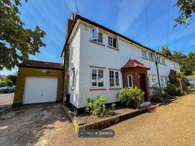 Heath Drive, Potters Bar EN6, 4 bed semi detached house to rent, £3,200 pcm | PrimeLocation