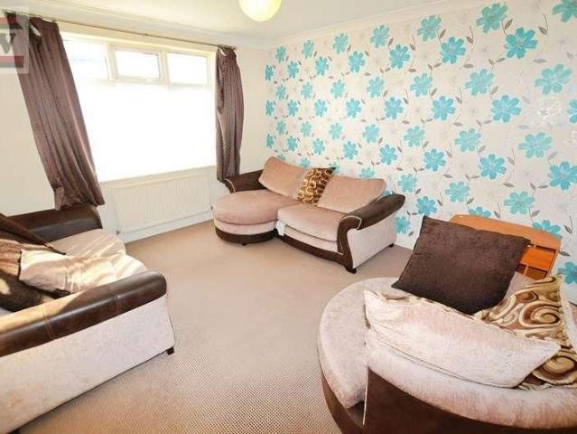 Heath Road, Hounslow, TW3