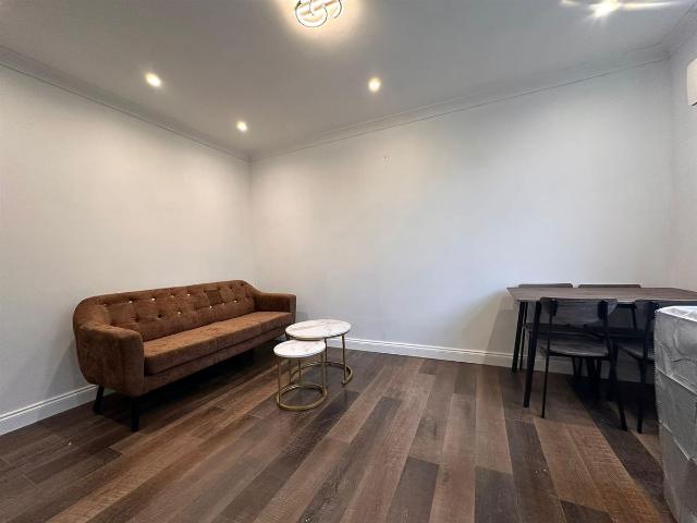 Heath Road, Hounslow TW3, 2 bed flat to rent, £1,900 pcm | PrimeLocation