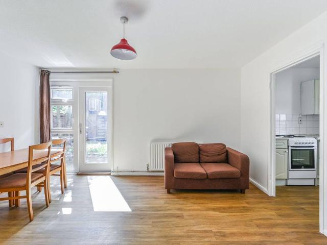 Heath Road SW8, Battersea, London, 1 bed flat to rent, £1,850 pcm | PrimeLocation