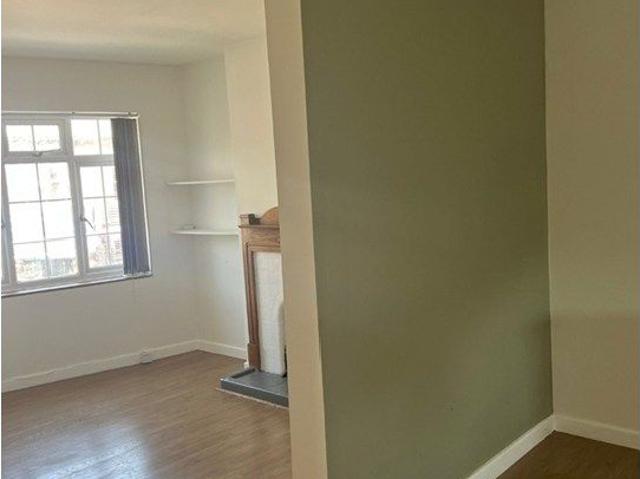 Heath Road, Twickenham TW1, 1 bed flat to rent, £1,400 pcm | PrimeLocation