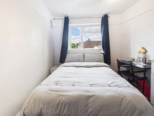 Heath Road, Twickenham, TW1