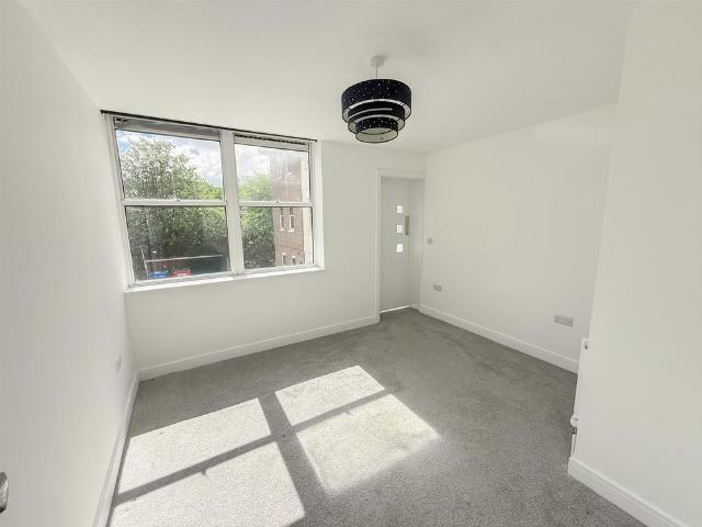 Heath Square, Haywards Heath RH16 1AT