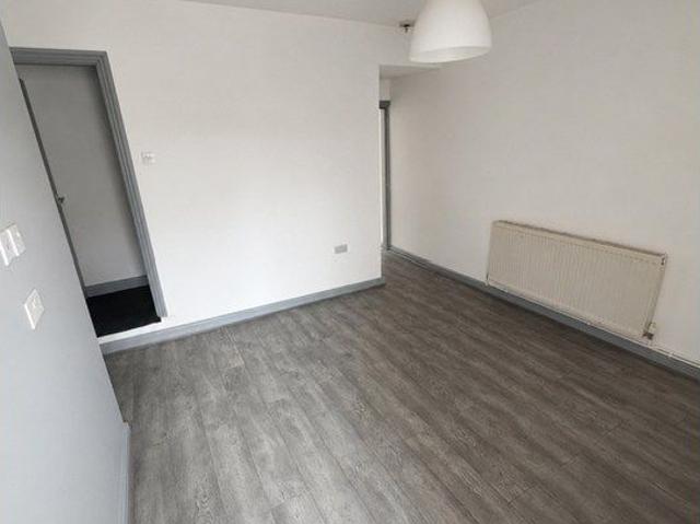 Heath St, Newcastle ST5, 4 bed terraced house to rent, £895 pcm | PrimeLocation