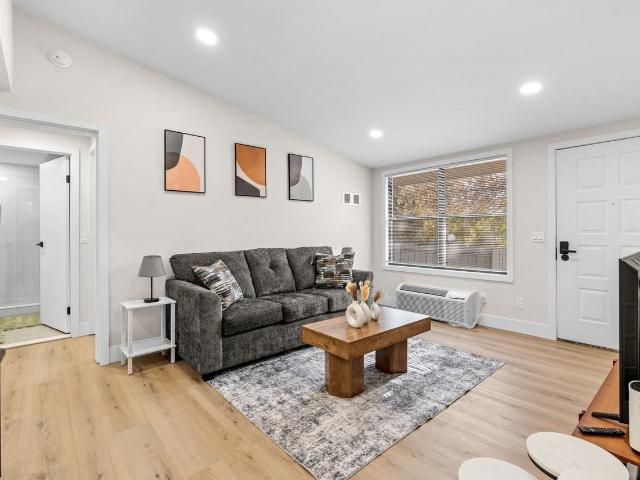 Heathmoore Villas 1 Bedroom Apartment for Rent at 41299 Heathmore Ct, Wayne, MI 48187 Canton
