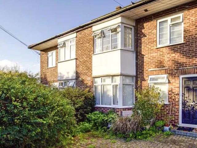 Heatham Park, London, TW2 7SF, United Kingdom | 2 bed apartment for rent #139269890 | Rentberry