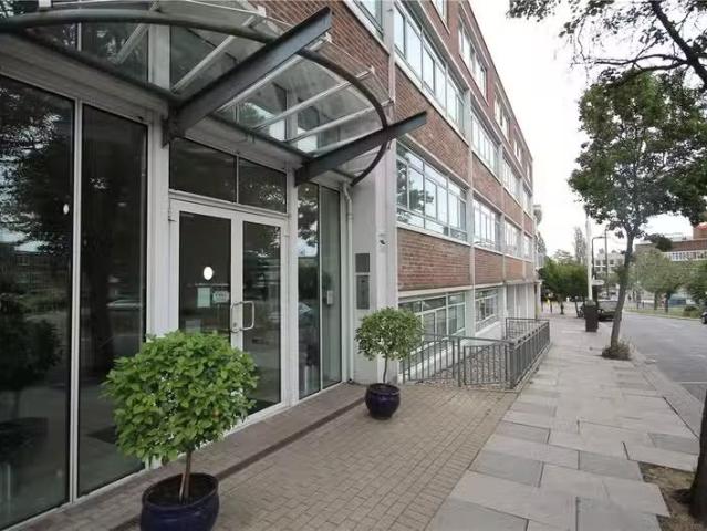 Heathcroft, Ealing, W5 3BF