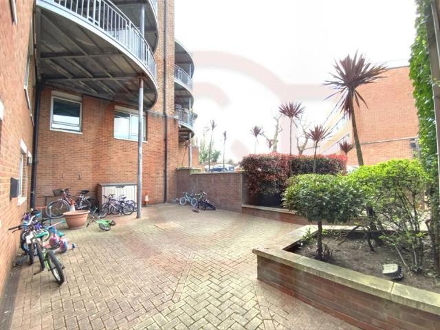 Heathcroft, Ealing, W5, London