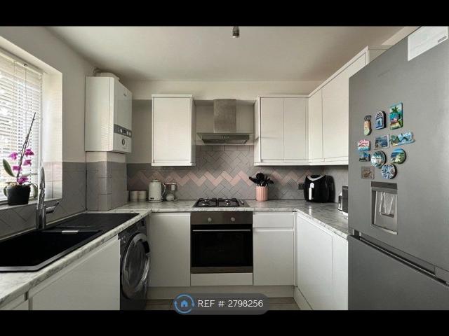 Heathdene Drive, Belvedere DA17, 2 bed flat to rent, £1,680 pcm | PrimeLocation