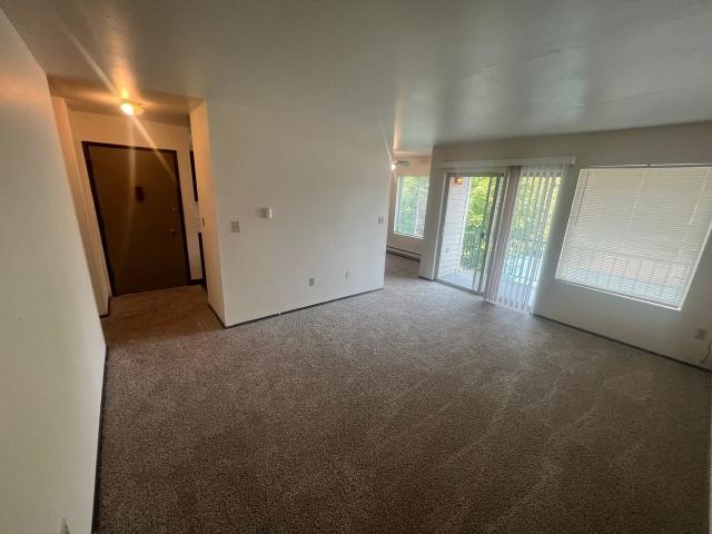 Heather Apartments 1 Bedroom Apartment for Rent at 2908 Ne 12th St, Renton, WA 98056 Sunset