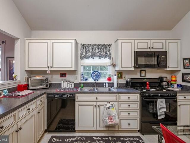 Heather Ln, Wyomissing, Flat For Sale