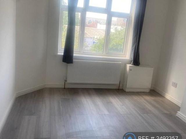 Heather Park Parade, Wembley, HA0 5 bed maisonette to rent £3,000 pcm £692 pw