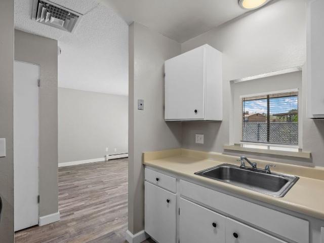 Heather Ridge 1 Bedroom Apartment for Rent at 1121 Lowell Ct, Grand Junction, CO 81506