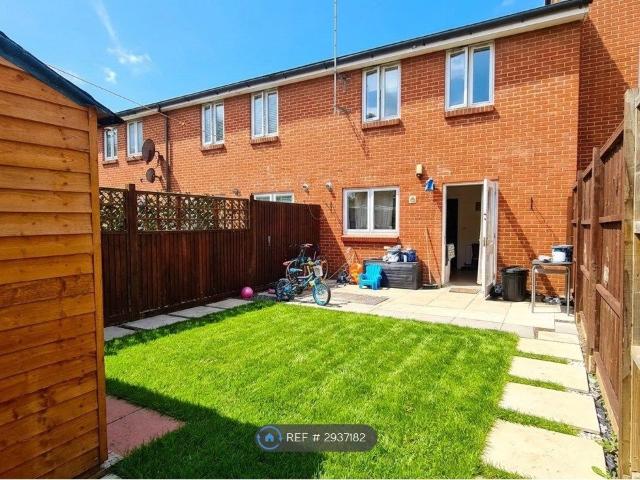 Heather Road, London E4, 3 bed terraced house to rent, £2,500 pcm | PrimeLocation