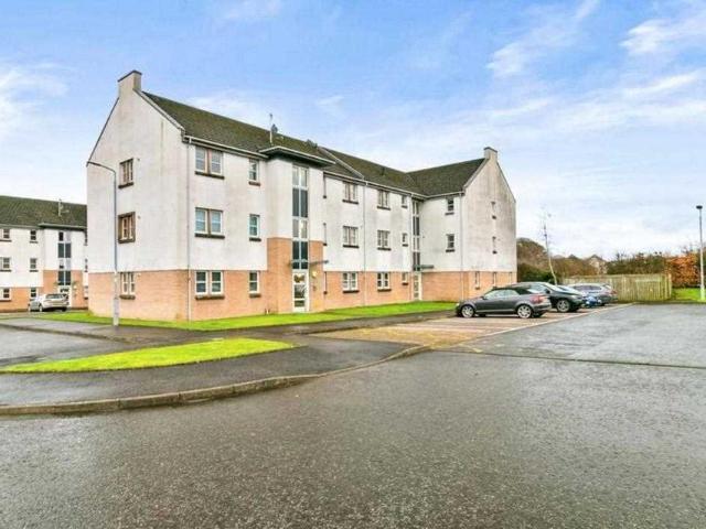 Heather Wynd, Newton Mearns, Glasgow 2 bed apartment to rent £1,095 pcm £253 pw