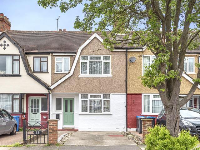 Heatherdene Close, Mitcham, Surrey CR4, 3 bed terraced house to rent, £2,300 pcm | PrimeLocation