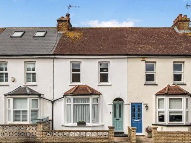Heatherside Road, Epsom, 2 Bedroom Terraced