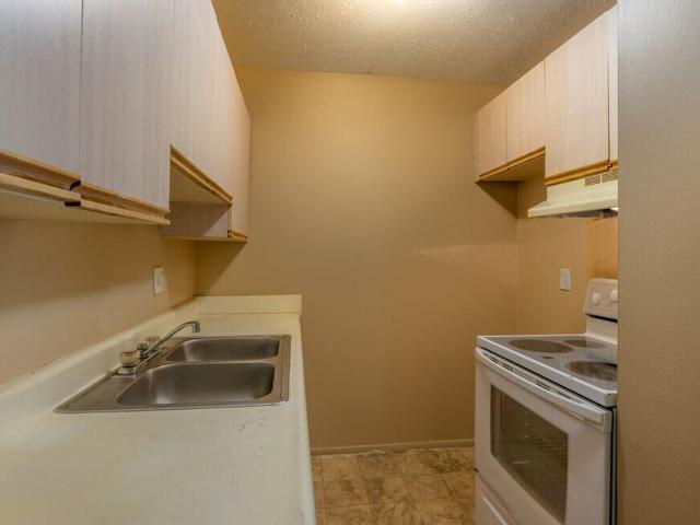 Heatherwood Apartments 1 Bedroom Apartment for Rent at 1840 1840, Inkster, MI 48141 Inkster