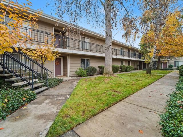 Heatherwoods Apartments