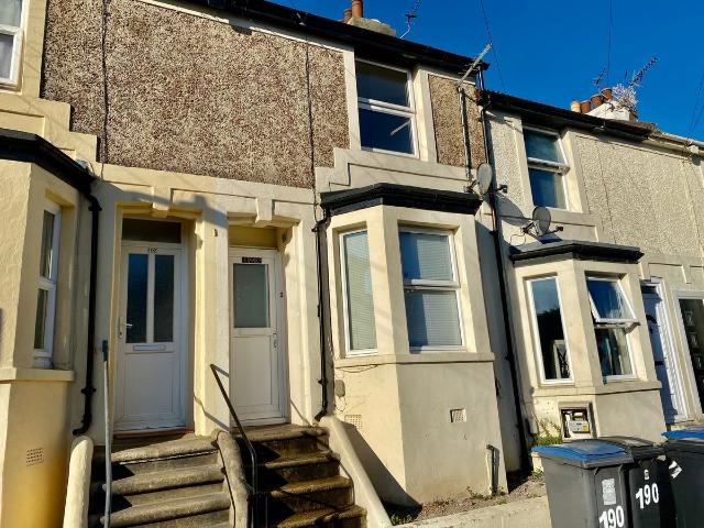 Heathfield Avenue, Dover CT16, 2 bed terraced house to rent, £900 pcm | PrimeLocation