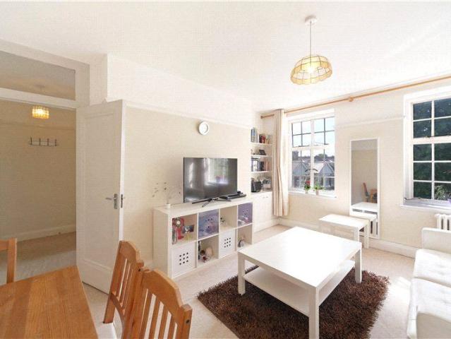 Heathfield Court, Heathfield Terrace W4, 1 bed flat to rent, £2,150 pcm | PrimeLocation