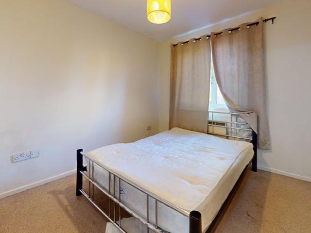 Heathfield Drive, Mitcham