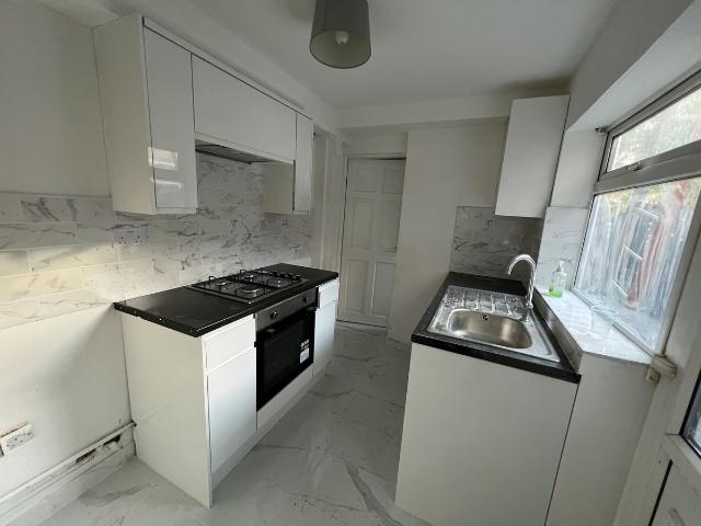 Heathfield Lane, Wednesbury WS10, 2 bed terraced house to rent, £850 pcm | PrimeLocation