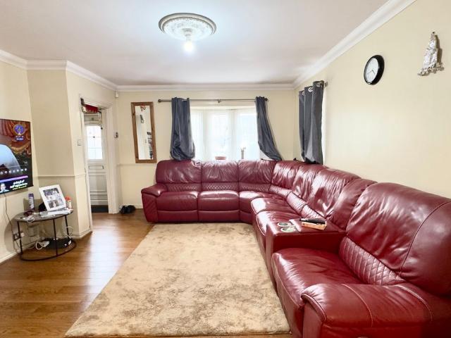 Heathfield Park Drive, Romford RM6, 3 bed terraced house to rent, £2,700 pcm | PrimeLocation