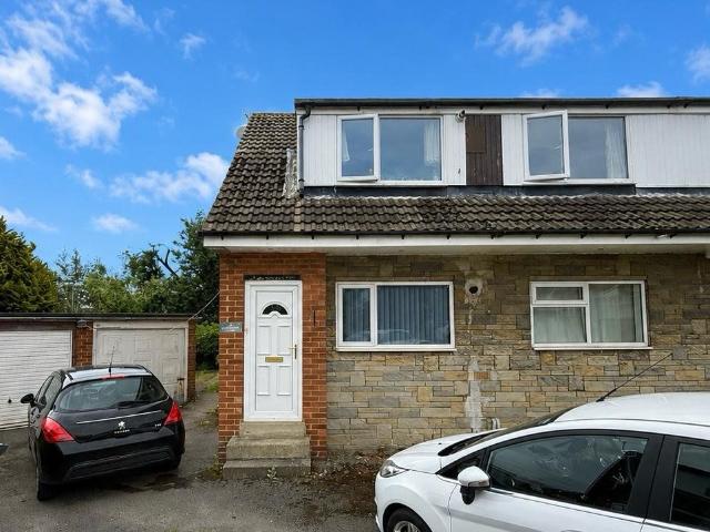Heathfield Walk, Leeds, West Yorkshire LS16, 2 bed flat to rent, £875 pcm | PrimeLocation