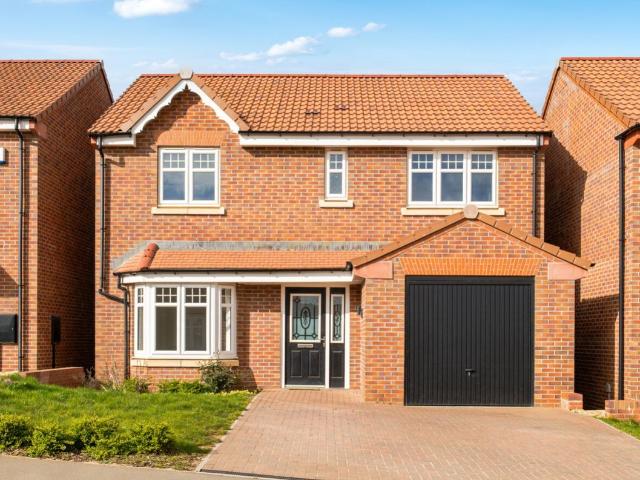 Heathrush Drive Dinnington, Dinnington, Sheffield, South Yorkshire S25, 4 bed detached house to rent, £1,500 pcm | PrimeLocation