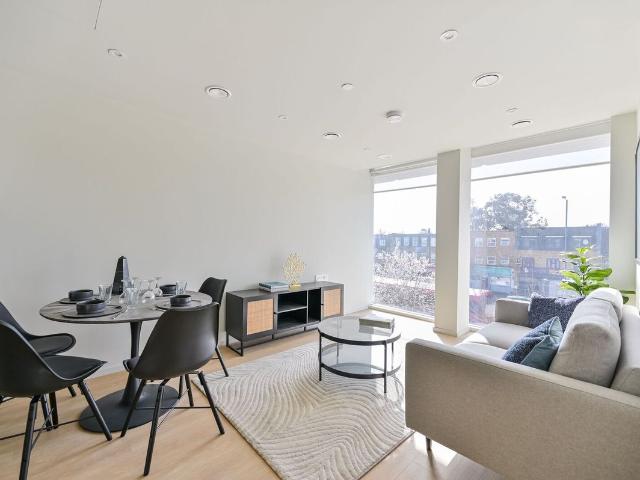 Heathrow House, Hounslow TW5, 2 bed flat to rent, £2,175 pcm | PrimeLocation