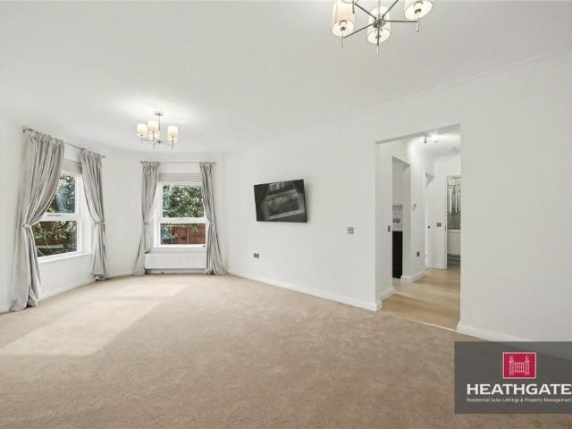 Heathside, Finchley Road Golders. 1 bed flat to rent £2,847 pcm £657 pw