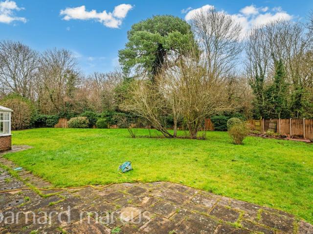Heathside Place, Epsom KT18, 5 bed property to rent, £4,400 pcm | PrimeLocation