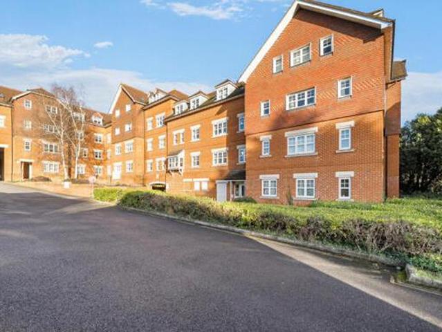Heathside Road, Woking, 1 Bedroom Flat