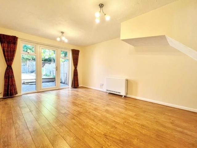 Heathside Road, Woking, Surrey, GU22