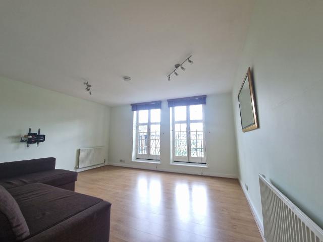 Heathview Court NW11, 2 bed flat to rent, £2,700 pcm | PrimeLocation