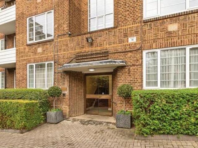 Heathway Court, Finchley Road, 3 Bedroom Apartment
