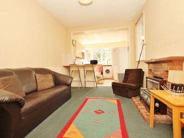 Heathwood Road, Bournemouth, BH9