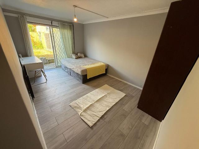 Heaton Avenue, Romford RM3, 5 bed flat to rent, £2,300 pcm | PrimeLocation